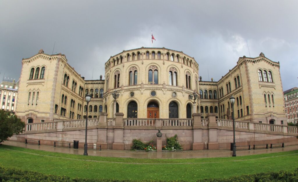 A Tour of the Norwegian Parliament - Life in Norway