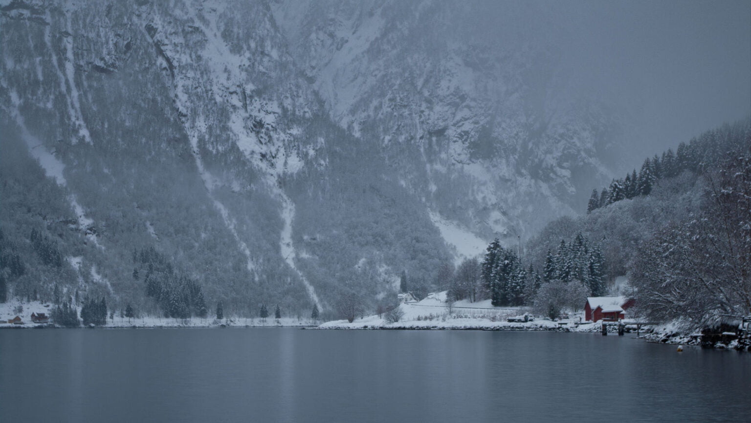 Visiting the Norwegian Fjords in Winter - Life in Norway