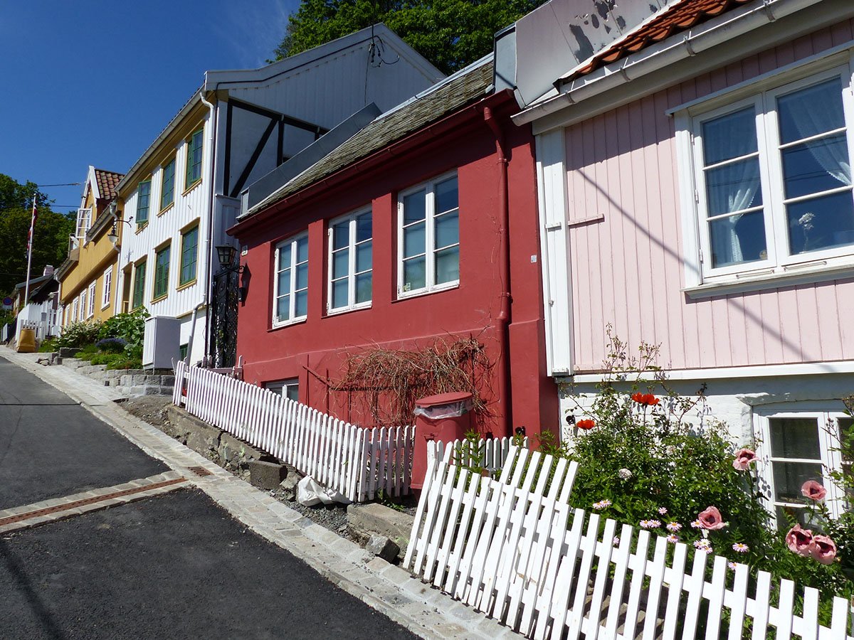 Damstredet & Telthusbakken: Historic Streets in Oslo - Life in Norway