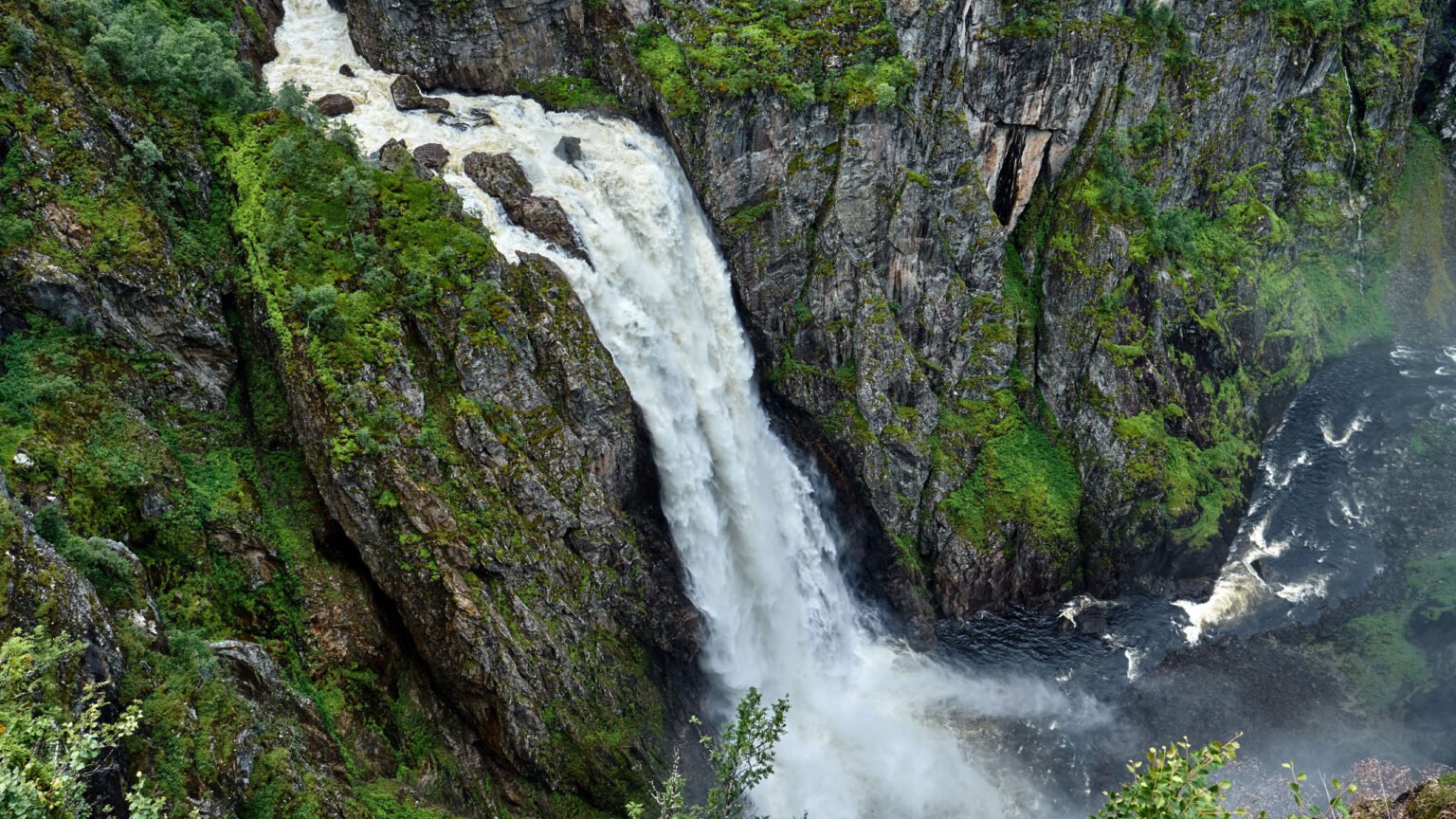 Vøringsfossen: The Famous Waterfall in Fjord Norway - Life in Norway