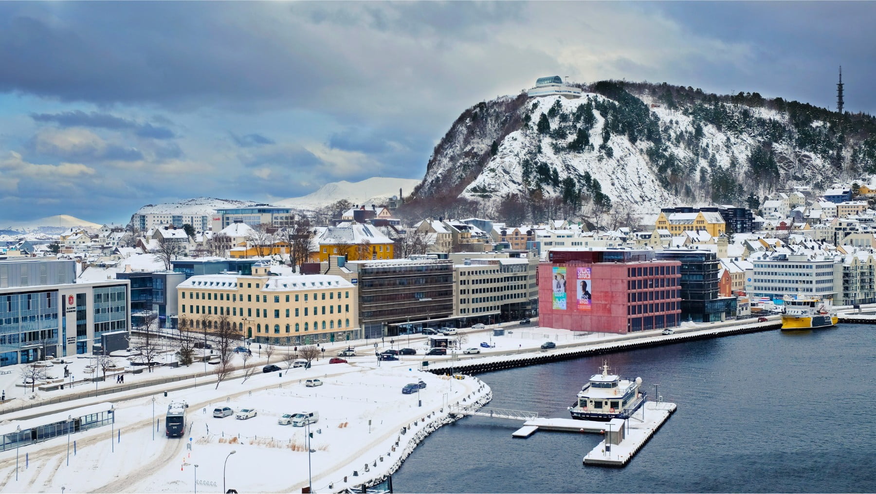 In Pictures: Ålesund in the Winter - Life in Norway