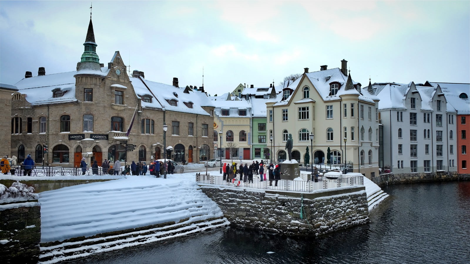 In Pictures: Ålesund in the Winter - Life in Norway