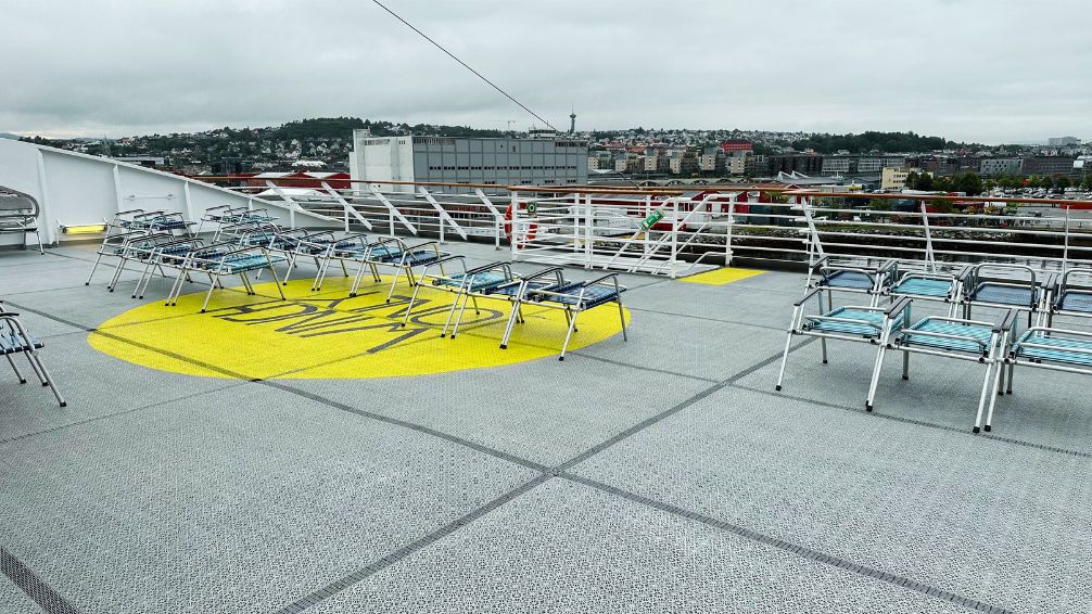 MS Polarlys: See Inside the Hurtigruten Coastal Ferry - Life in Norway