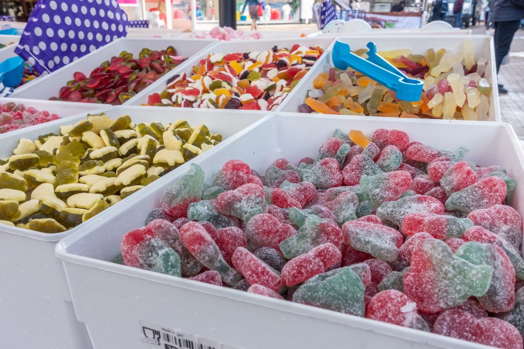 Lørdagsgodt: The Dark Story Behind Why Norwegians Eat Sweets on ...